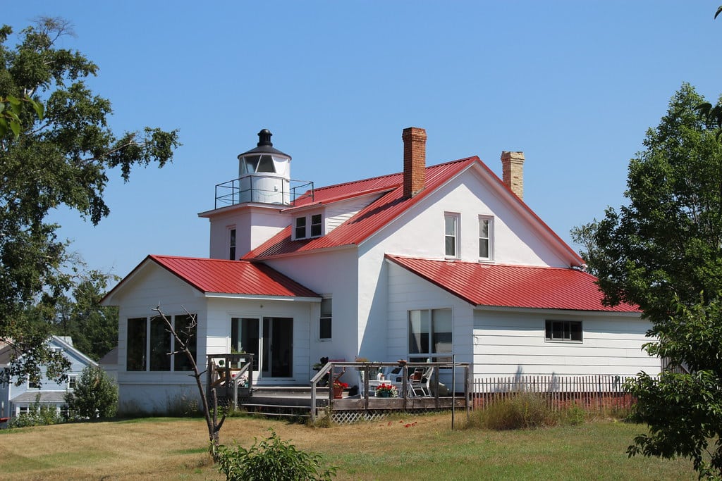 Eagle River Lighthouse: Exploring the History and Charm of an Upper ...